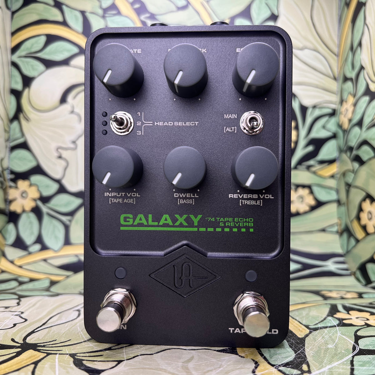 Universal Audio Galaxy '74 Tape Echo & Reverb - Used – eastside music ...