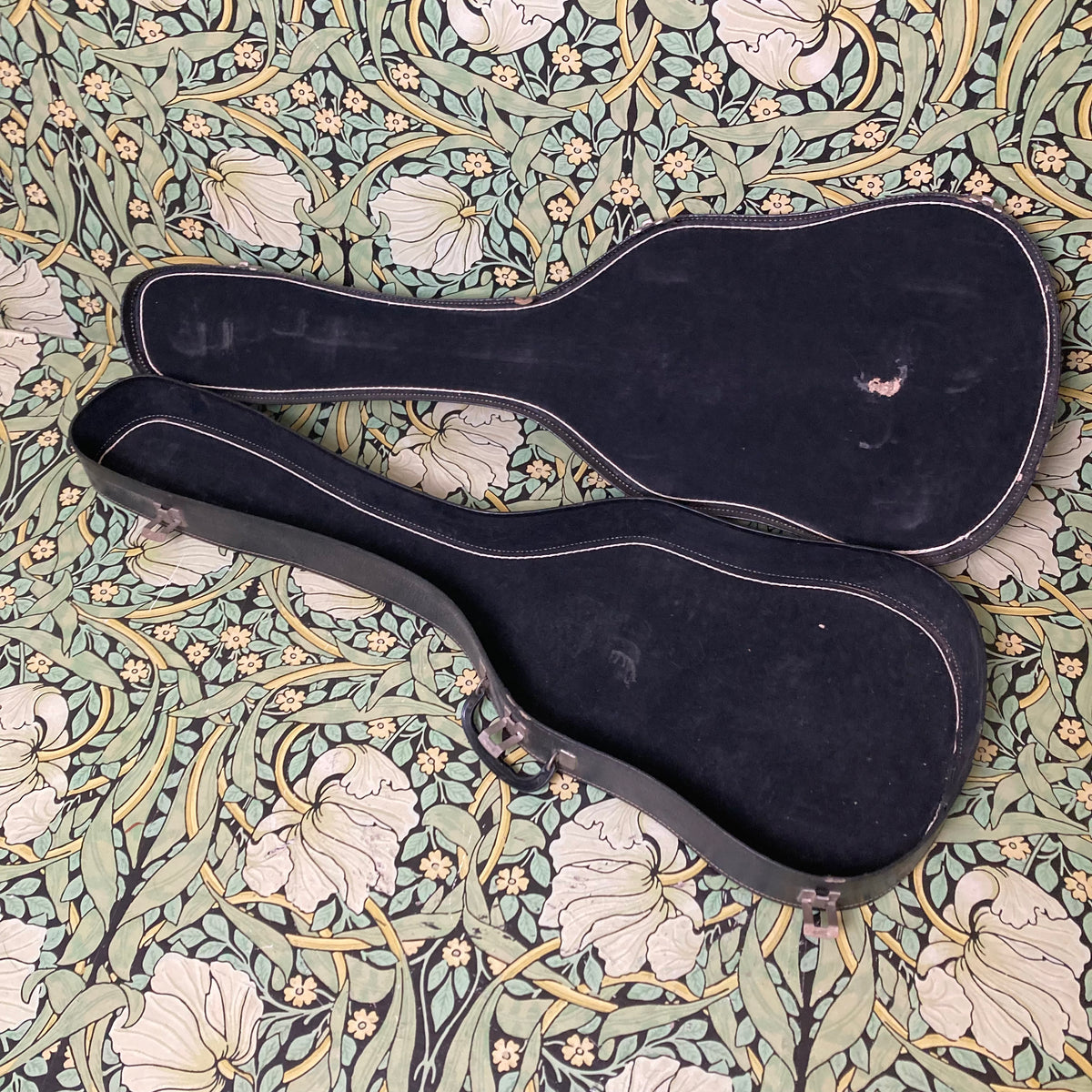 Chipboard Guitar Case – eastside music supply