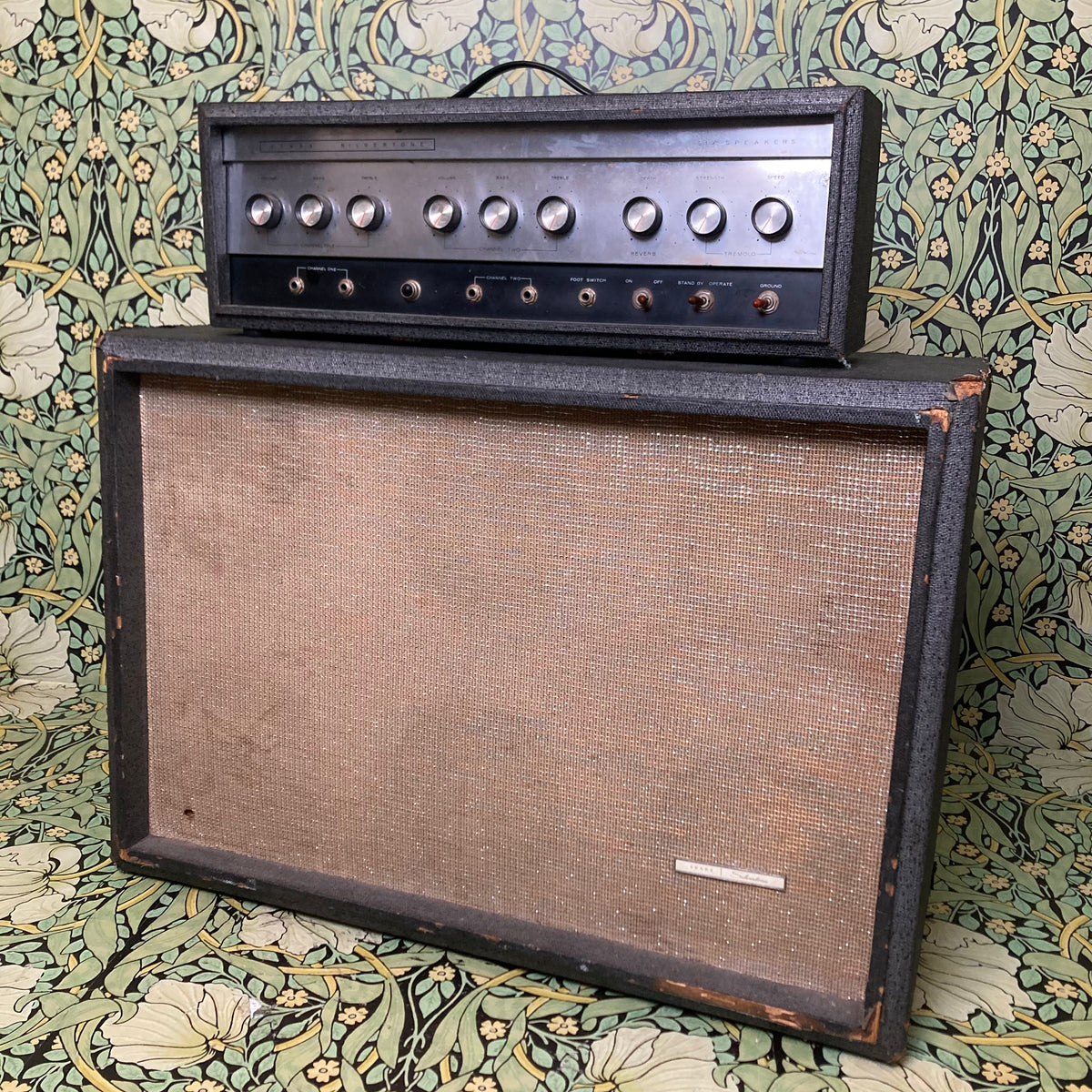 Silvertone 1485 "Six Speakers" Piggyback Amp Head and 6x10 Cabinet ...