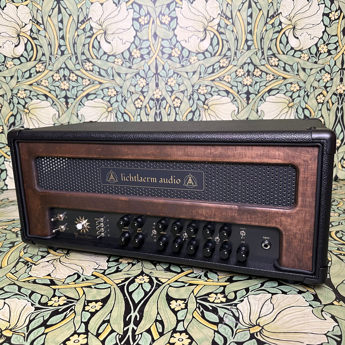 Lichtlaerm Audio Prometheus Amp Head - Wood Panel – eastside music supply