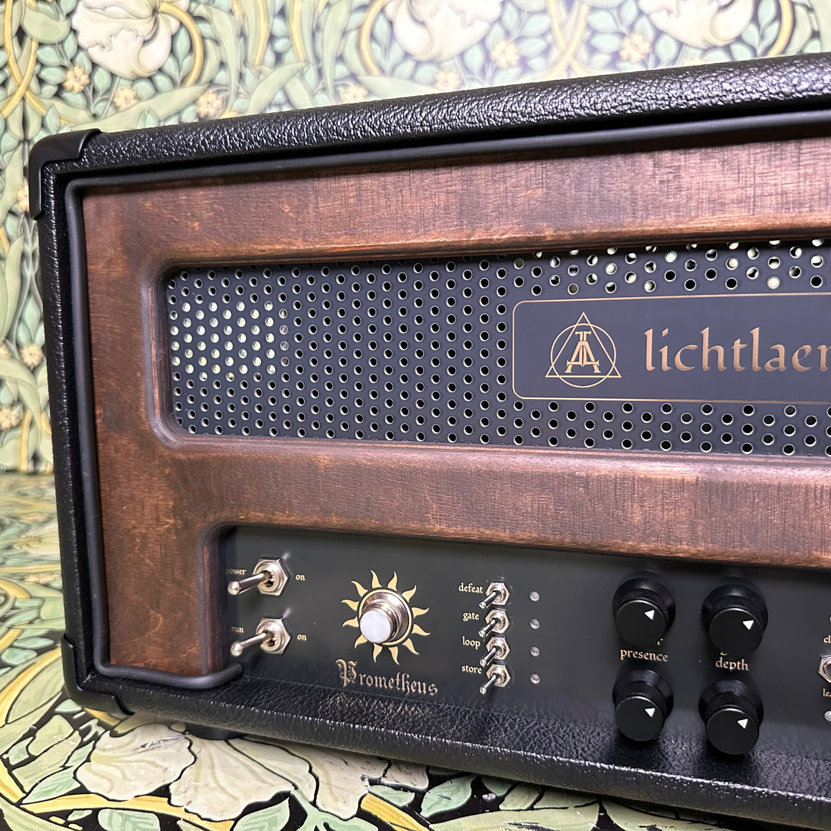 Lichtlaerm Audio Prometheus Amp Head - Wood Panel – eastside music supply