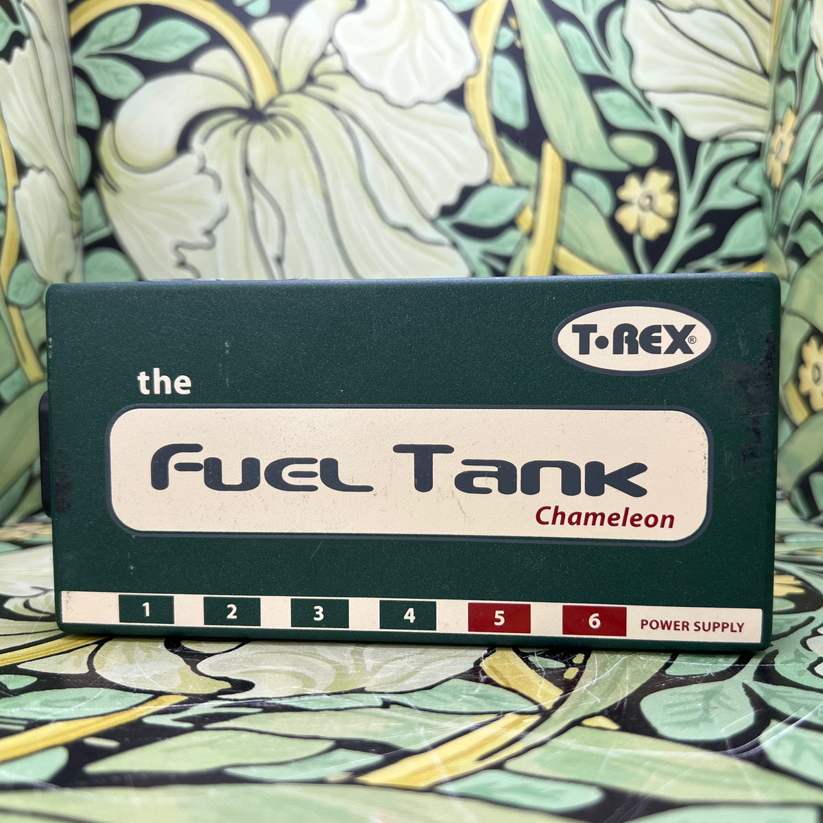 T-Rex Effects Fuel Tank Chameleon Power Supply – eastside music supply