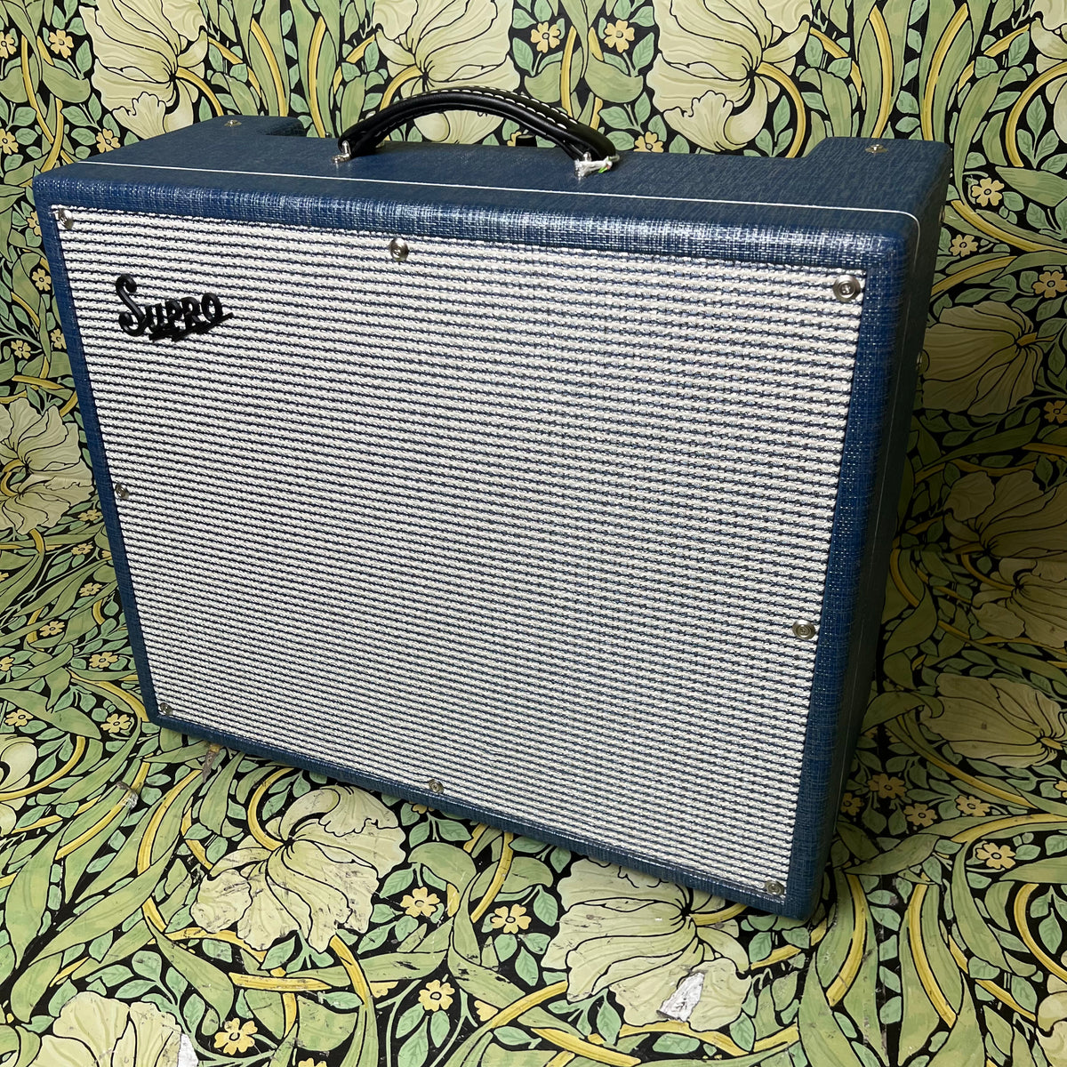 Supro S6420 Thunderbolt Combo Amp – eastside music supply