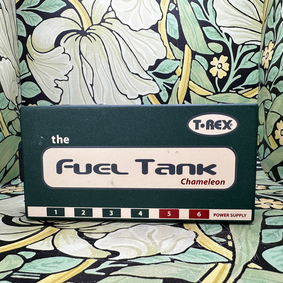 T-Rex Effects Fuel Tank Chameleon Power Supply – eastside music supply